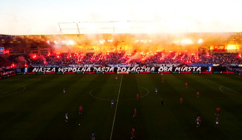 Galeria: Ruch Chorzów – Wisła Kraków (2023-04-22) - Kibice.net Galeria: Ruch Chorzów – Wisła Kraków (2023-04-22) - Kibice.net