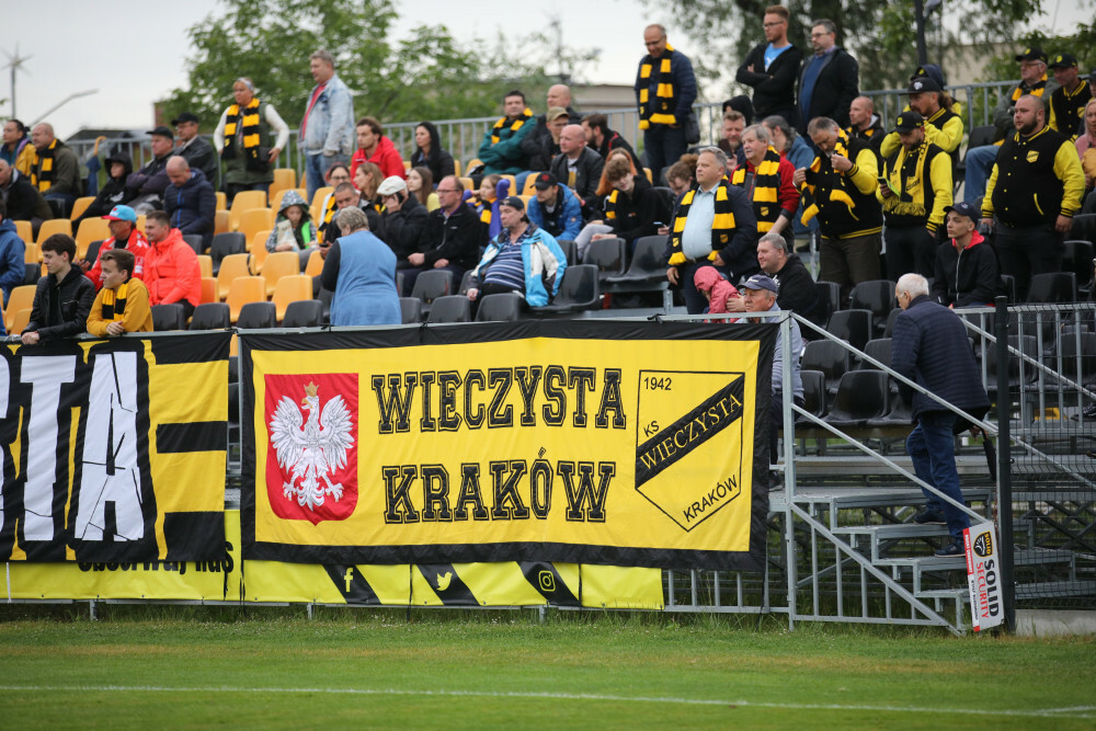Wieczysta Kraków się zbroi - Kibice.net
